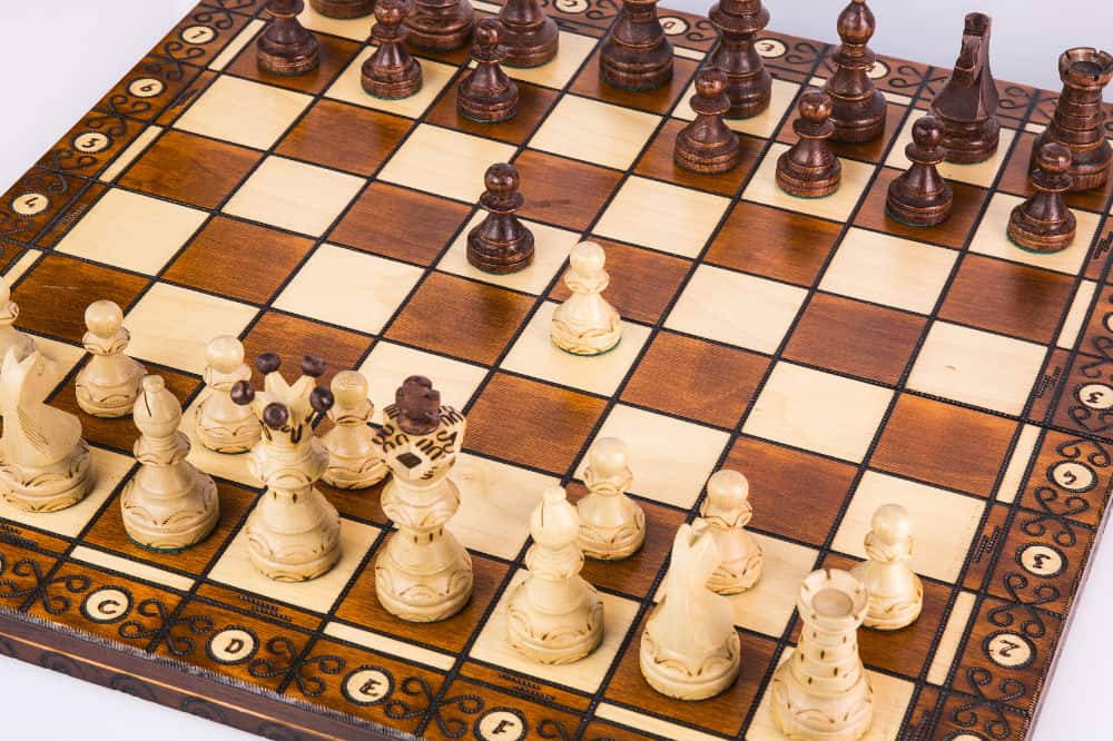What Is In A Chess Set Mrs Checkmate